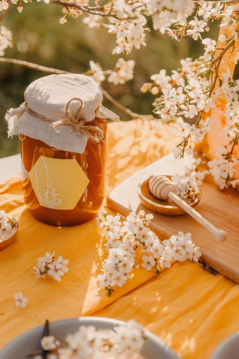 23 Spring Party Ideas That are Buzzing With Fun and Creativity